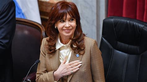 Cristina Fernández De Kirchner “no Me Voy A Ningún Lado Saben Dónde