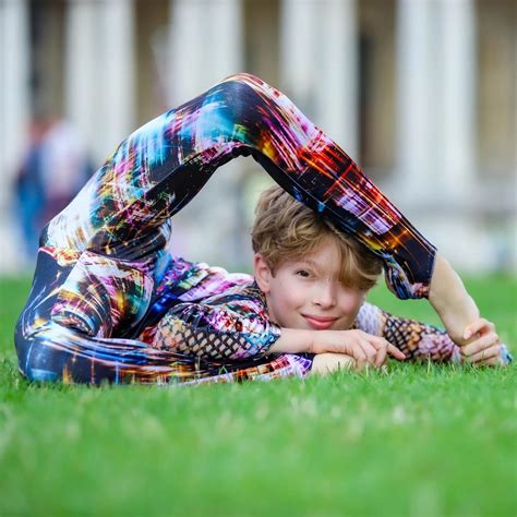 Posted By Bendy Luckyluke Vanessa Hills Mum To Luke Contortionist
