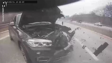 Watch Distracted Bmw Driver Smashes Into The Back Of A Truck Metro Video