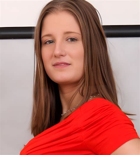 Jennifer Amton Actress Wiki Height Weight Age Career Biography