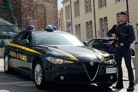 Guardia Di Finanza Riciclaggio E Autoriciclaggio Oltre 1 500