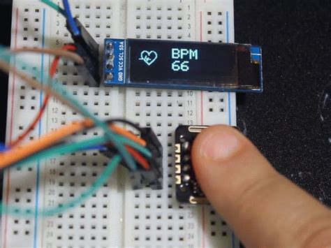 measure heart rate and spo2 with max30102