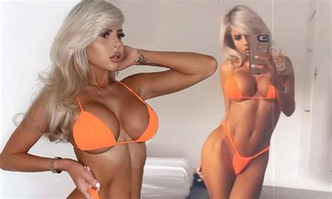 Love Islands Hannah Elizabeth Shows Off Her Incredible Figure In A
