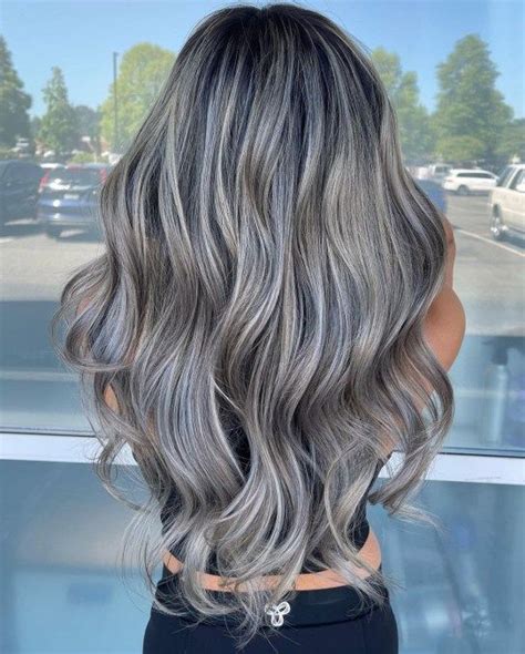 Transitioning To Gray Hair 101 New Ways To Go Gray In 2024 Hadviser