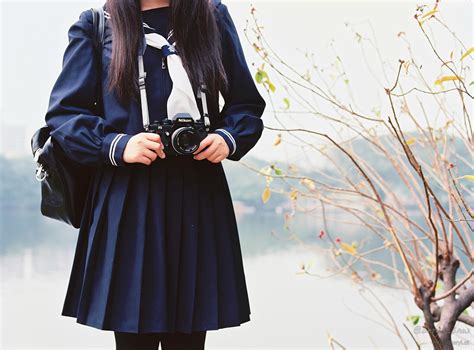 무료 이미지 손 겨울 보케 소녀 화이트 카메라 귀엽다 필름 초상화 봄 청소년 공원 유행 푸른 니콘