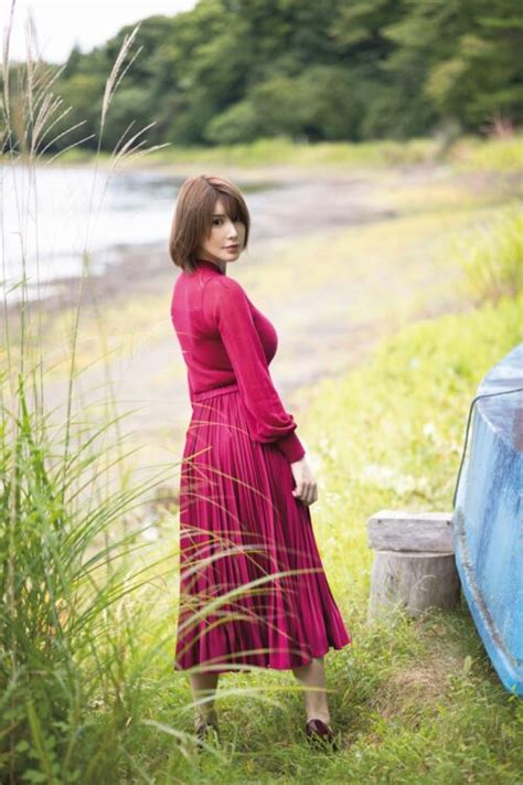 【写真】105センチの凪ひかる、大反響グラビア第2弾 「熟果（なりもの）なり」｜newsポストセブン Part 4