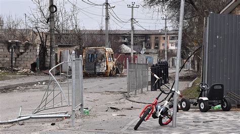 New Evidence Shows Russian Troops Executing Ukrainians In Bucha Nyt