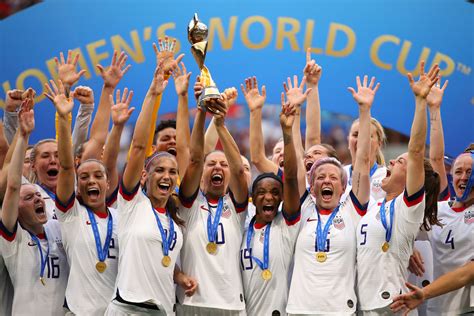 Us Soccer Reaches Equal Pay Agreements With Mens And Womens National