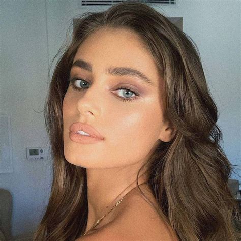 Dark Brown Hair Blue Eyes Pale Skin Makeup