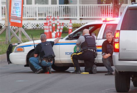 Rcmp Steps Up Internal Probe Into Moncton Shooting Deaths