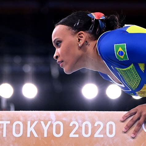 Gymnastics 18 Year Old Sunisa Lee Is Americas New Star In Womens