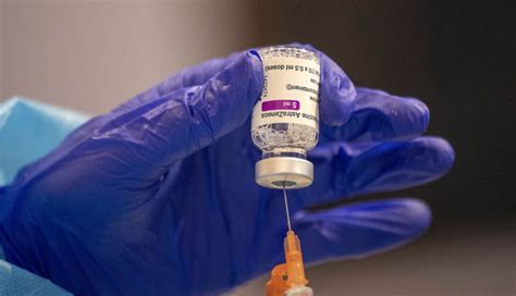 Bruselas Dice Que El Contrato Con Astrazeneca Finaliza Cuando Entregue