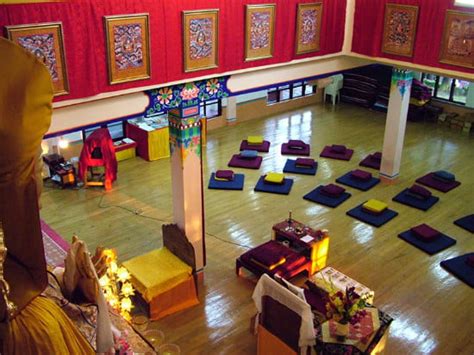 10 Meditation Retreats In India Yoga Centres For The Soul