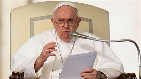 Pope Francis Formally Approves Allowing Priests To Bless Same Sex