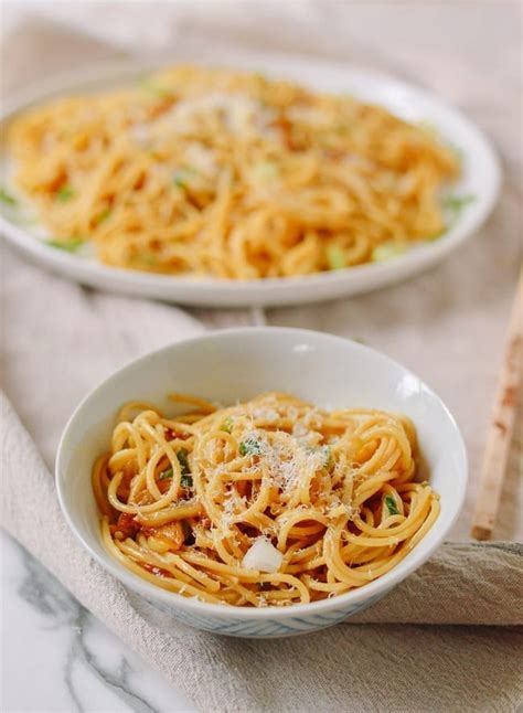Asian Garlic Noodles 20 Minute Recipe The Woks Of Life