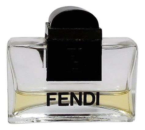 Fendi Eau De Toilette Eau De Toilette Reviews And Perfume Facts