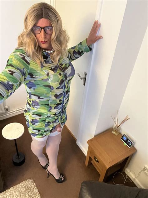 Amateur Crossdresser Kellycd2022 Sexy Milf In Stockings 36 Pics