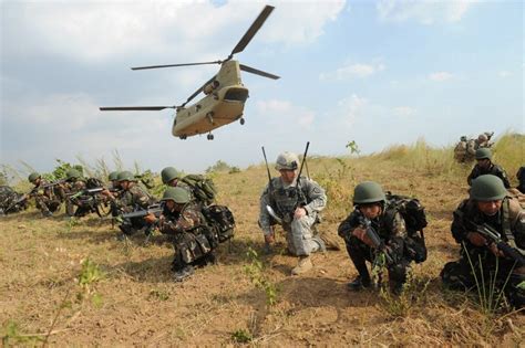 U S Philippines Start Combat Drills Amid Chinese Reclamation