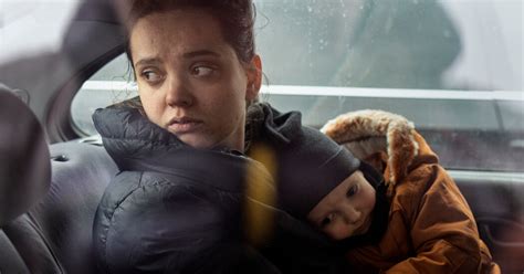 At The Polish Border Tens Of Thousands Of Ukrainian Refugees The New
