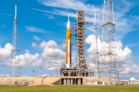 Nasa Has Revealed The First Stage Of The Sls Rocket For The Artemis Ii