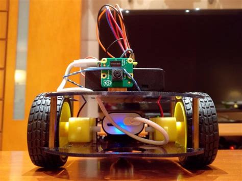 raspberry pi web controlled robot with video
