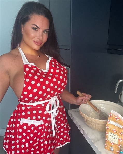 Pin By 🥰 Content4mature 😈 On Best Pinterest Picture In 2024 Curvy