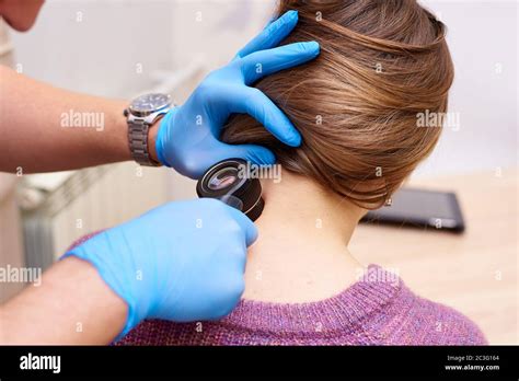 Une Façon Sûre De Diagnostiquer Les Maladies De La Peau Examen Des