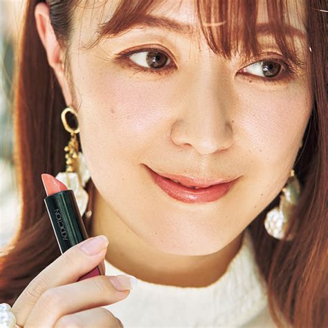 【アラフォー読者snap】表参道ヒルズで見つけた若見え美女の特徴って？ 美st Online 美しい40代・50代のための美容情報サイト