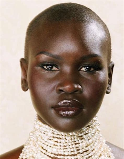 Alek Wek 🖤 Beautiful Black Women Dark Skin Beauty Beautiful Dark Skin
