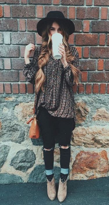 20 Clothing Essentials For Your College Wardrobe Society19 Fall
