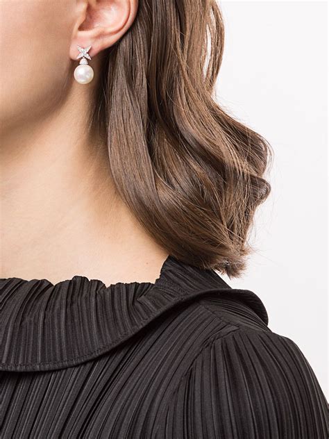 Apm Monaco Eternelle Small Pearl Earring Farfetch