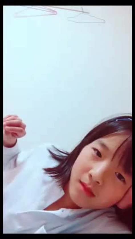 彼氏いるらしいシーちゃん♪寝ながらのアソコを全開くぱ☆★☆ほか6作品 Javpeep