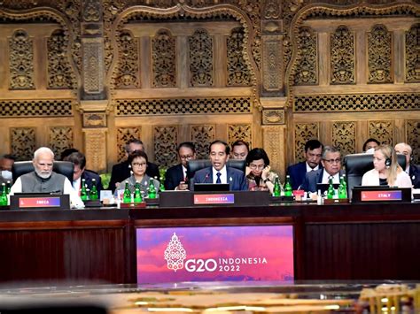 Bicara Di Sesi Ketiga Ktt G20 Jokowi Dorong Transformasi Digital