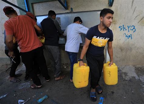 مقالة أزمة مياه طاحنة في غزة وتحذيرات من ارتفاع خطر انتشار الأمراض