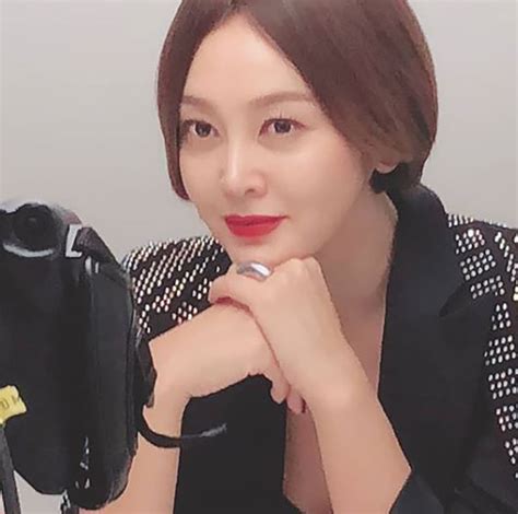 호르몬 부족 배우 이승연 다이어트 선언케 한 갑상선 기능 저하증 무엇 유혜지 기자 톱스타뉴스