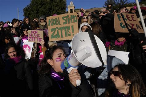 Italians Protest Violence Against Women The Arkansas Democrat Gazette