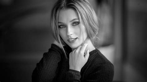 Wallpaper Id 1295466 In White Blonde Hairstyle Background Is