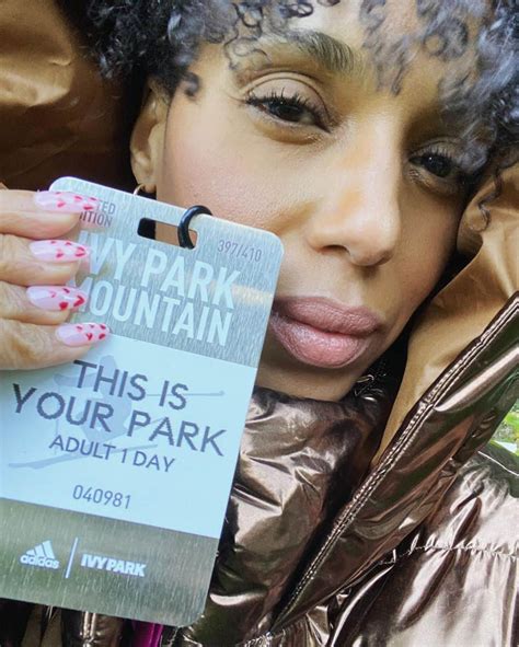 ケリー・ワシントンさんのインスタグラム写真 ケリー・ワシントンinstagram 「ready For A Chair Lift To
