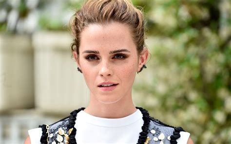 ダウンロード画像 エマ ワトソン 英国の映画女優 4k 肖像 笑顔 撮影 白いワンピース エマシャーロットduerreワトソン