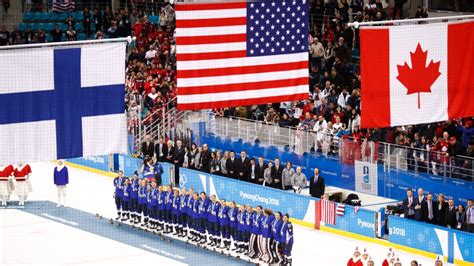 Canada Loses Womens Olympic Hockey Final 3 2 To U S After Shootout