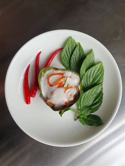 รีวิว ราชาบะหมี่หยก M K B กะเพราเนื้อนิลมังกร ลำลูกกาคลองสอง ที่ร้าน