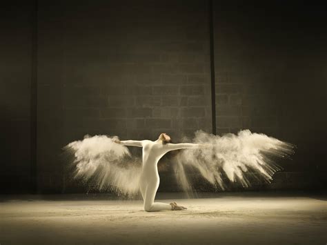 Dancers Captured In Perfect Freeze Frame Scene360