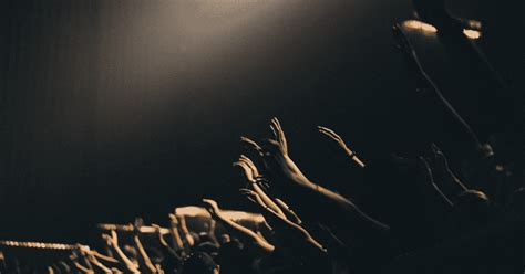 Idol Worship Today 6 Modern Idols That We Worship Rethink