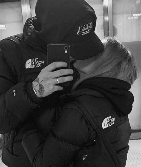 Пин от пользователя Vivien на доске Couple в 2022 г Милые пары
