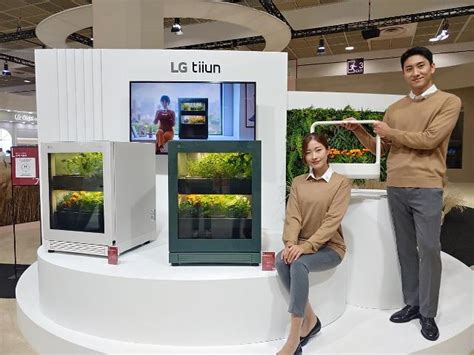 [르포] 탐난다 탐나…삼성·lg전자 Kes 2021서 혁신 가전 경쟁 후끈 아주경제