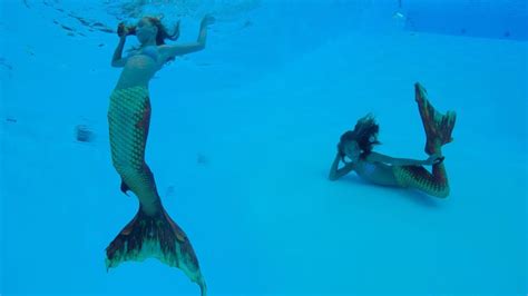 Carla Underwater Mermaid In Deep Pool Youtube