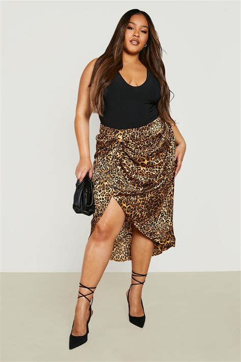 Plus Woven Ruched Leopard Print Midi Skirt Boohoo