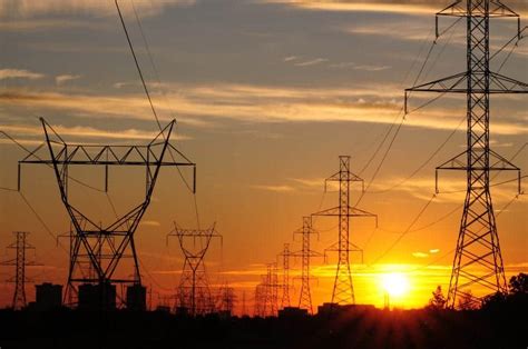 Energia Elétrica O Que é Como é Produzida Evolução E Como Calcular