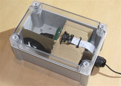 lora security camera using a mkr wan 1300 base station