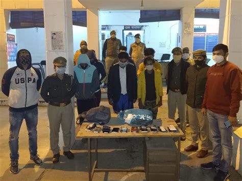 Greater Noida ग्रेनो के स्पा सेंटर में चल रहा था बड़ा सेक्स रैकेट 7